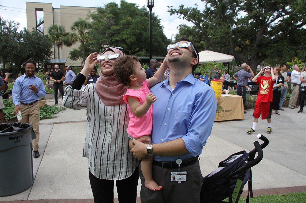 Day turns to darkness as MUSC celebrates total solar eclipse | MUSC